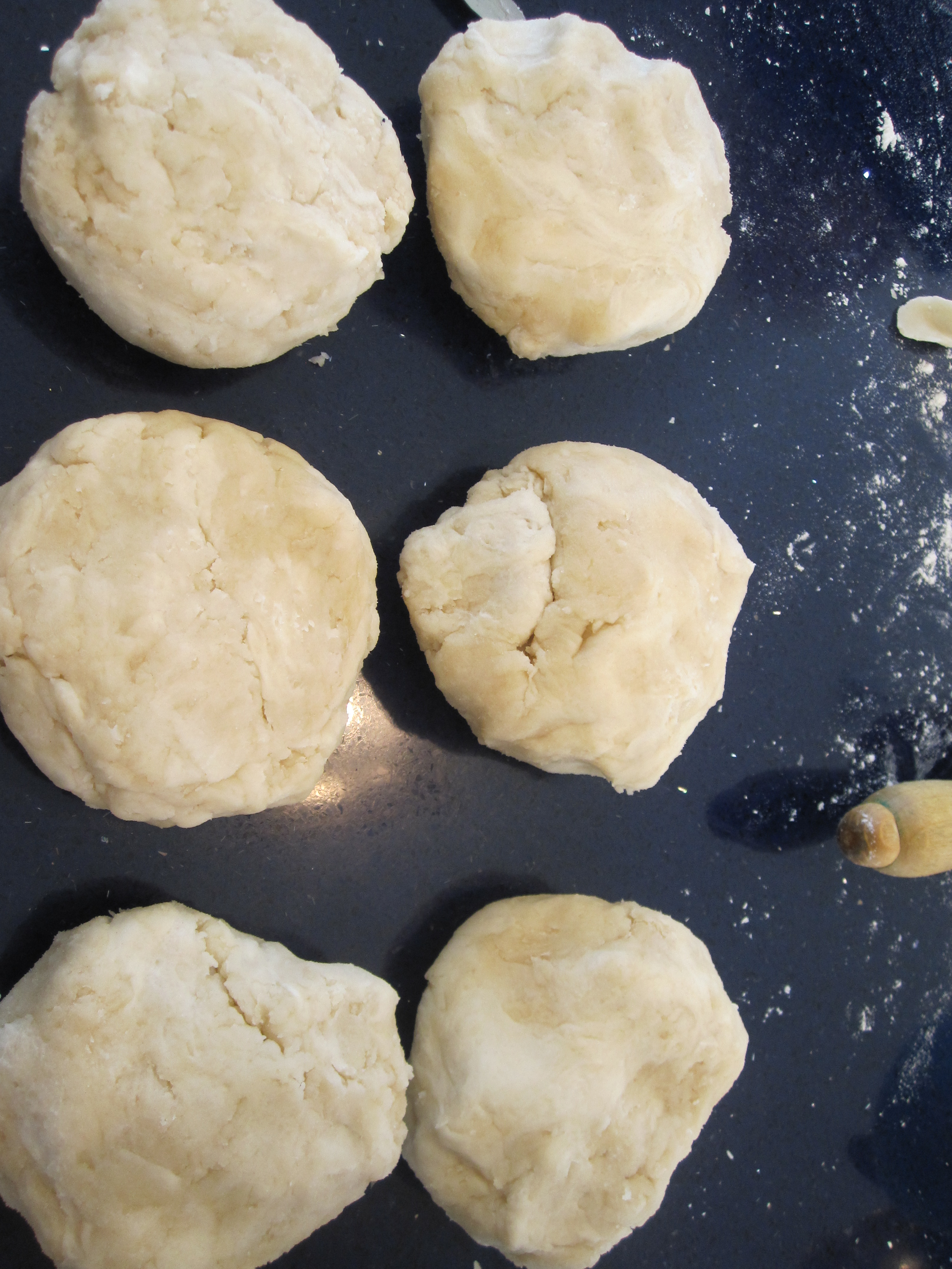 Pie Crust 101 with my Mom as your Mentor – Savour It All